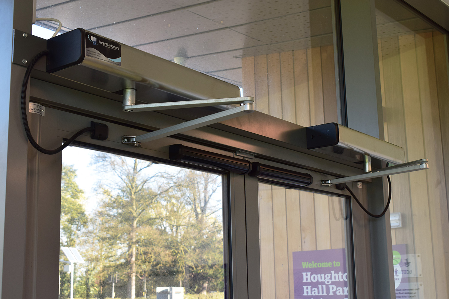 Automatic Swing Doors | Reactive Doors